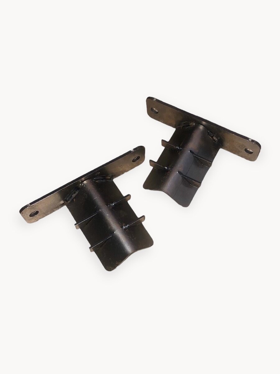 Конечное крепление 2 штуки профильной трубы 40х20.