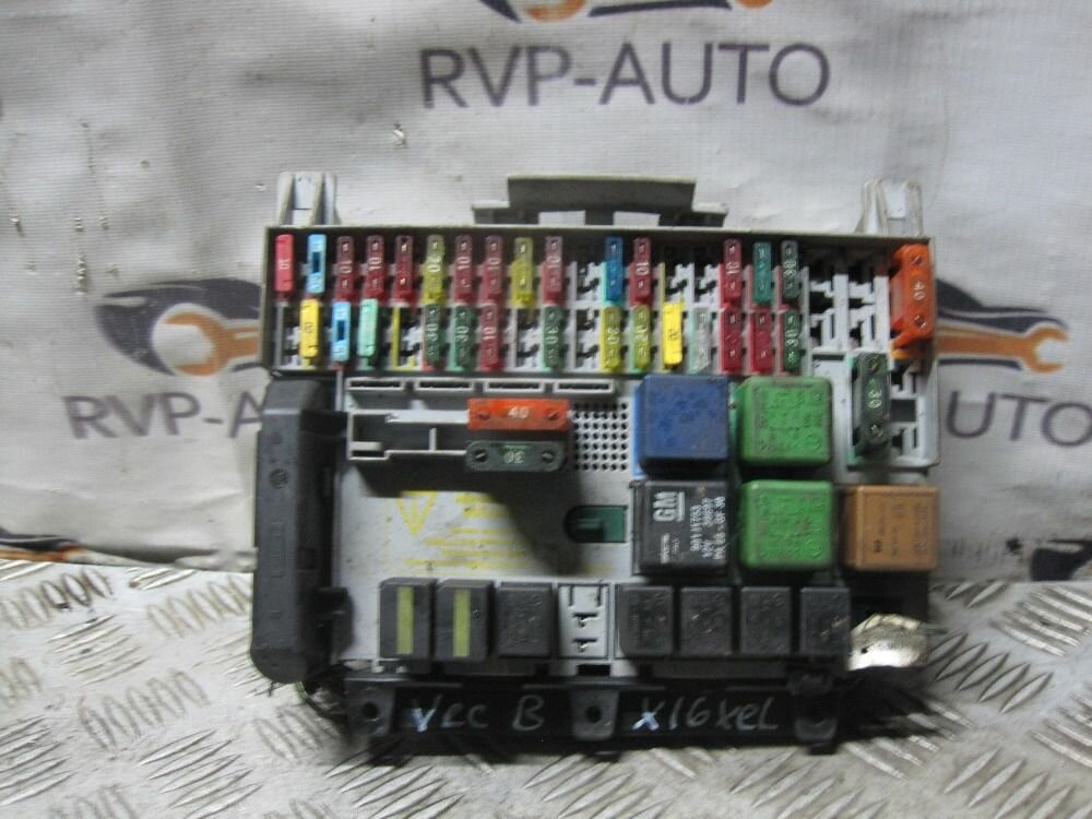 Блок предохранителей Opel Vectra B 1.6 1995-1999 Opel
