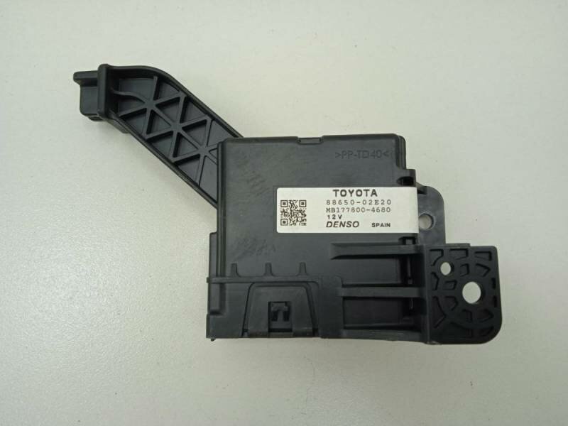 Блок электронный Toyota Corolla E180 2013