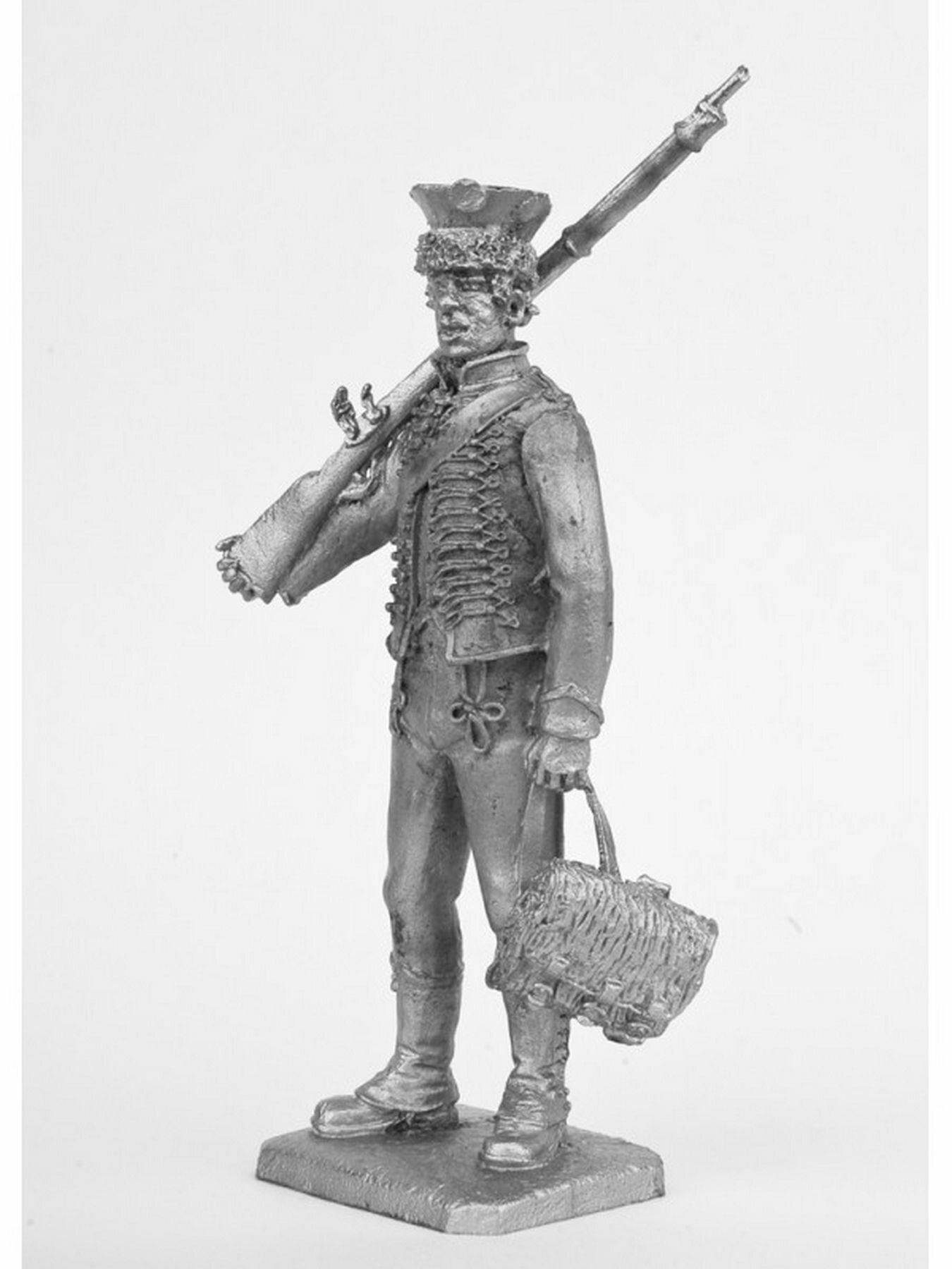 Коллекционный оловянный солдатик фигурка Фузелер пеших гусар Наполеона 1800-1801 год 54 мм Масштаб1/32