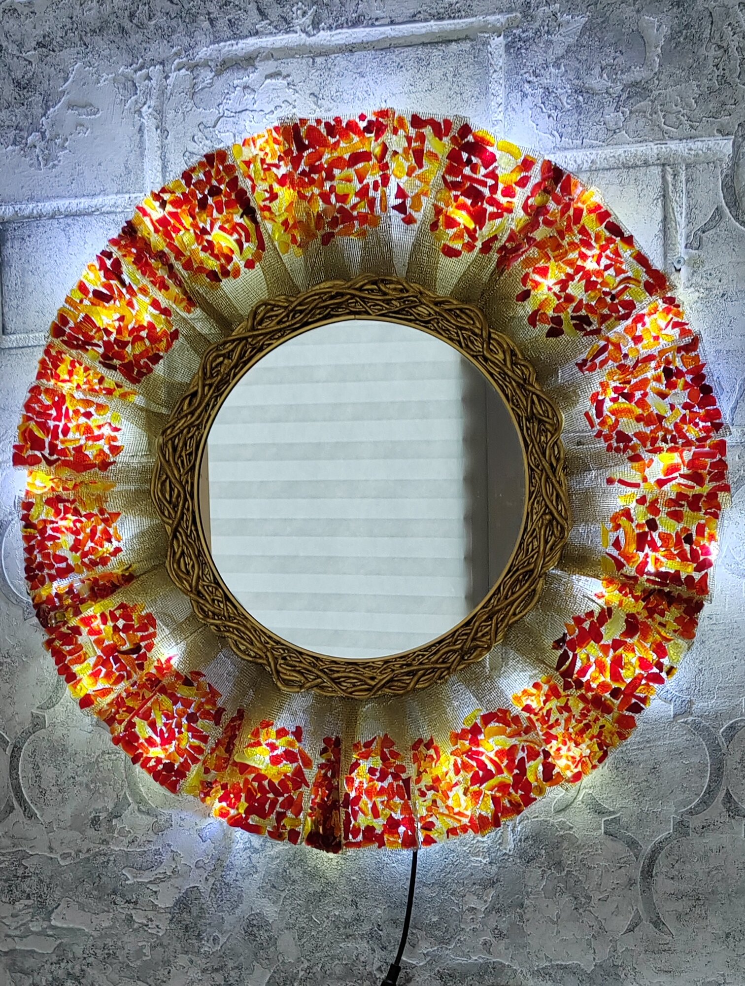 Панно - зеркало декоративное с подсветкой, настенный декор, ручная работа