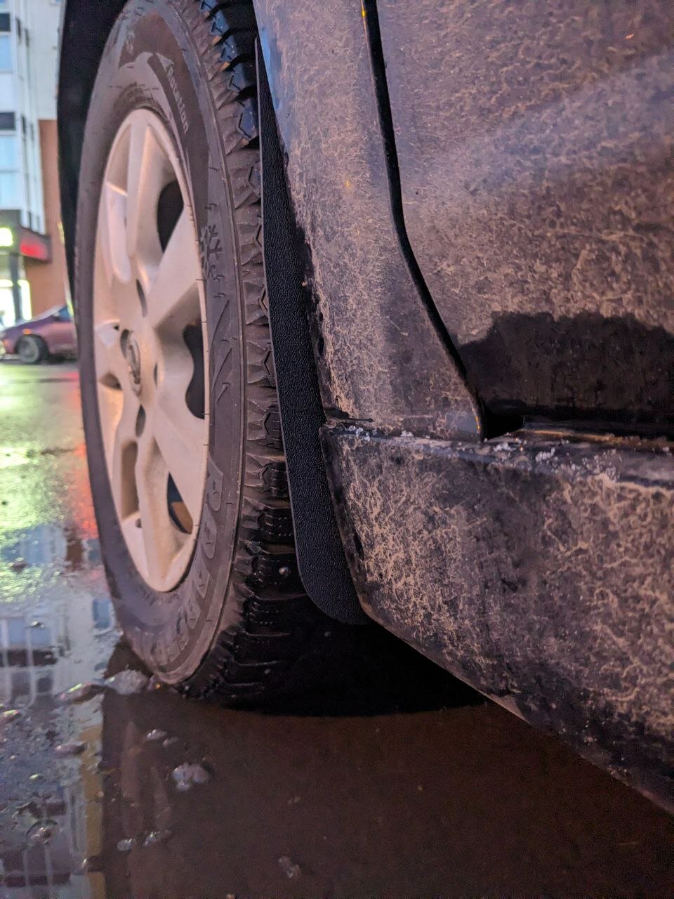 Custom комплект брызговиков Nissan Tiida С11 De-Ar Style