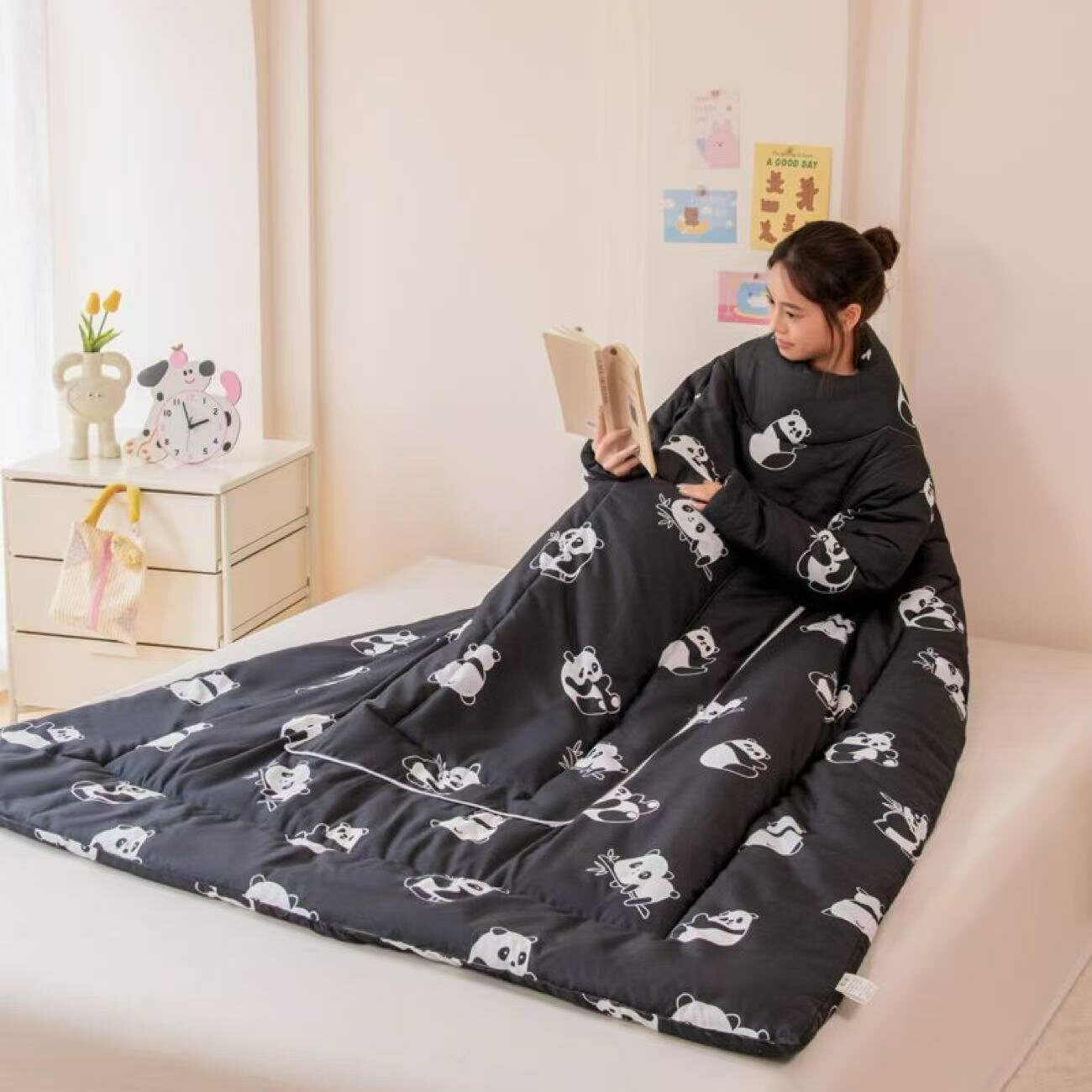 Плед-халат с рукавами «Медвежья берлога» — Уютное одеяло-трансформер с капюшоном, 150x200 см, с милыми медвежатами