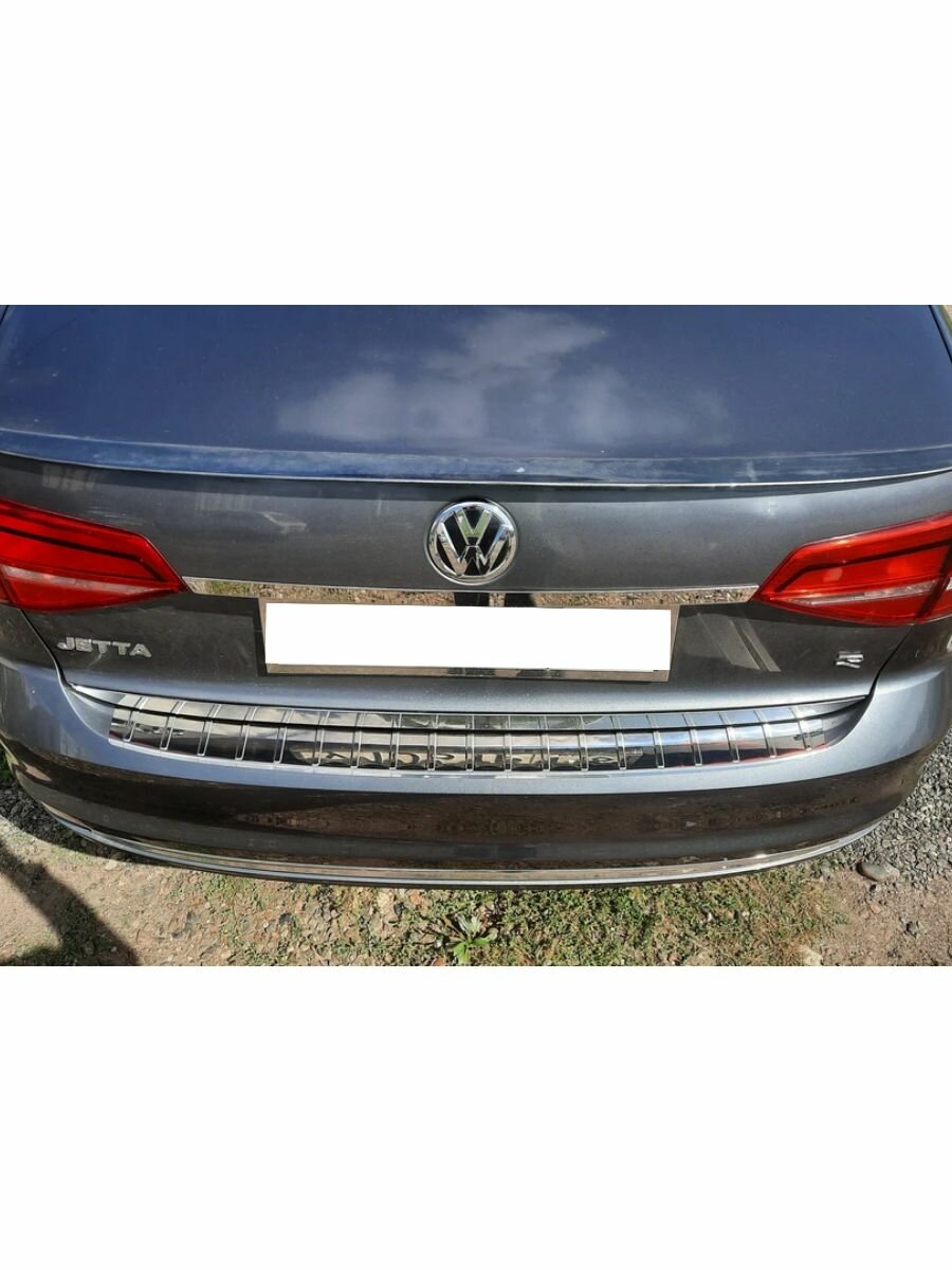 Накладка на задний бампер Фольксваген Джетта 6 седан рестайлинг 2014-2019 / Volkswagen Jetta