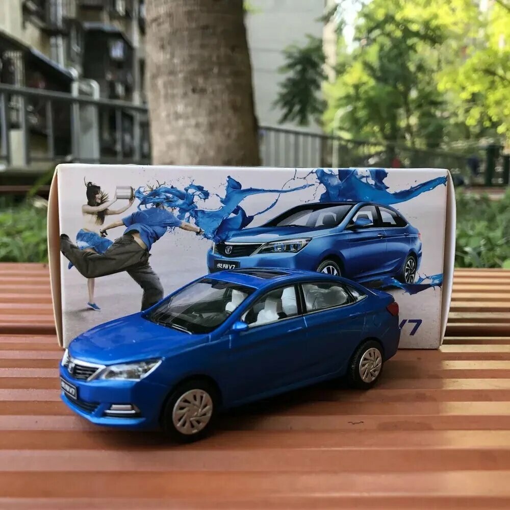 Модель автомобиля CHANGAN V7 1 к 43 Задние колеса