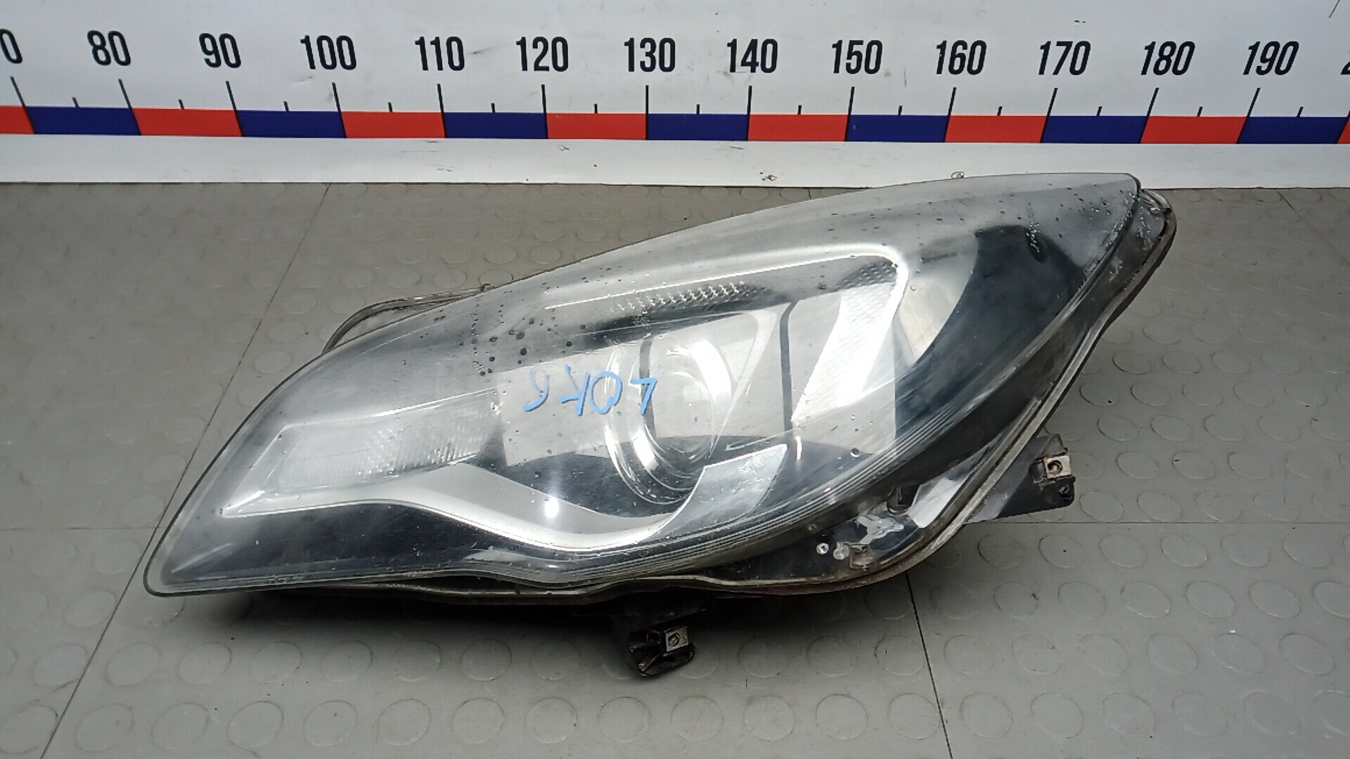 Фара левая OPEL INSIGNIA 1