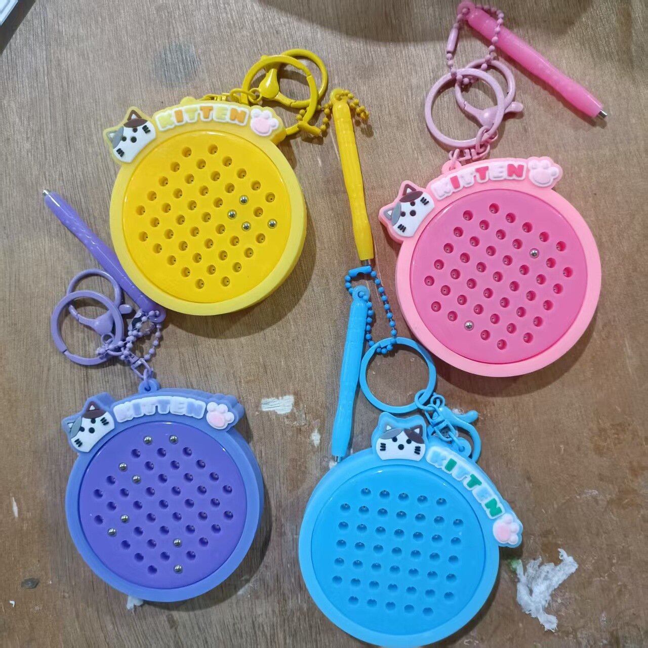 Креативный веселый брелок Sanrio для снятия стресса с магнитным стальным шариком, доска для рисования, подвеска-лабиринт, оптовая продажа