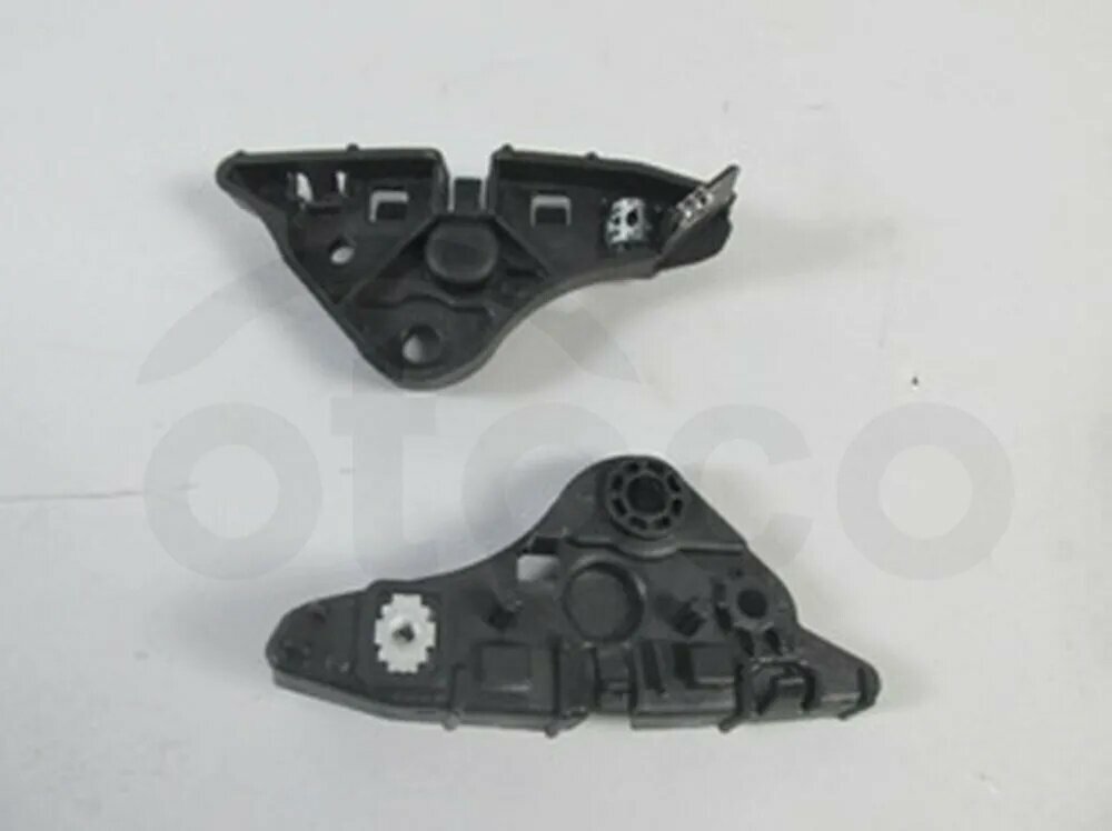 Комплект кронштейнов переднего бампера (2 шт.); для Renault Fluence (2009 2016) 622217286R