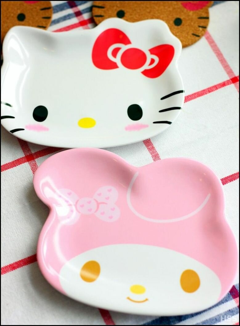 Эксклюзивная декоративная тарелка для детей с персонажами Хэллоу Китти и Мелоди Май