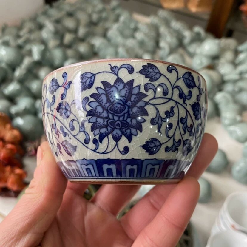 Чайная чашка из старинной керамики Цзиндэчжэнь, сине-белая, с узором лотоса, мастерская чашка, одиночная чашка для
