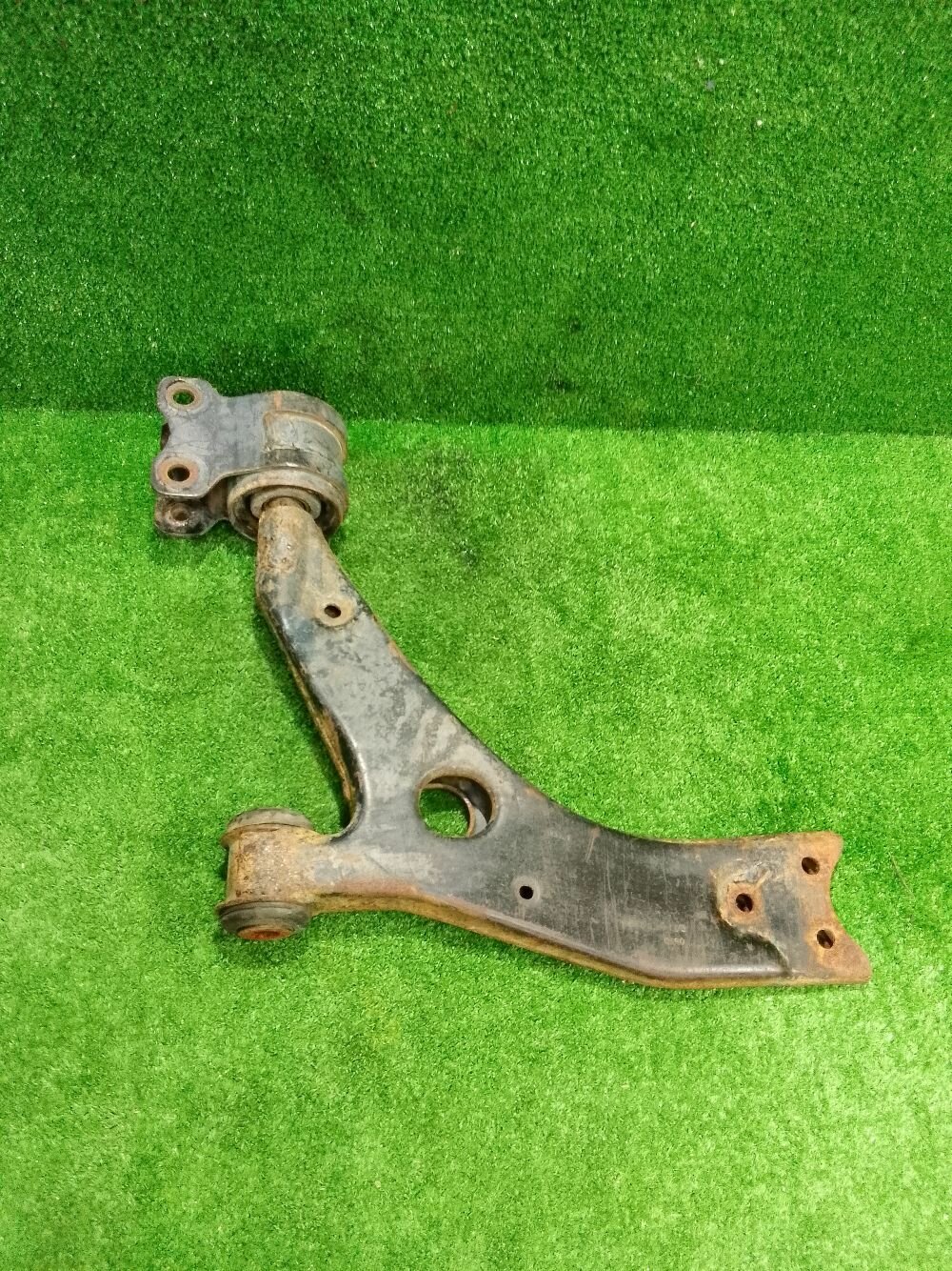 Рычаг передний правый Ford Focus II Б/У с пробегом