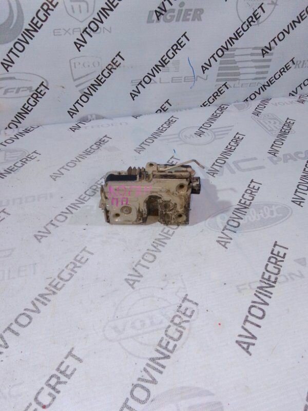 Замок двери правой передней Renault Logan Б/У с пробегом