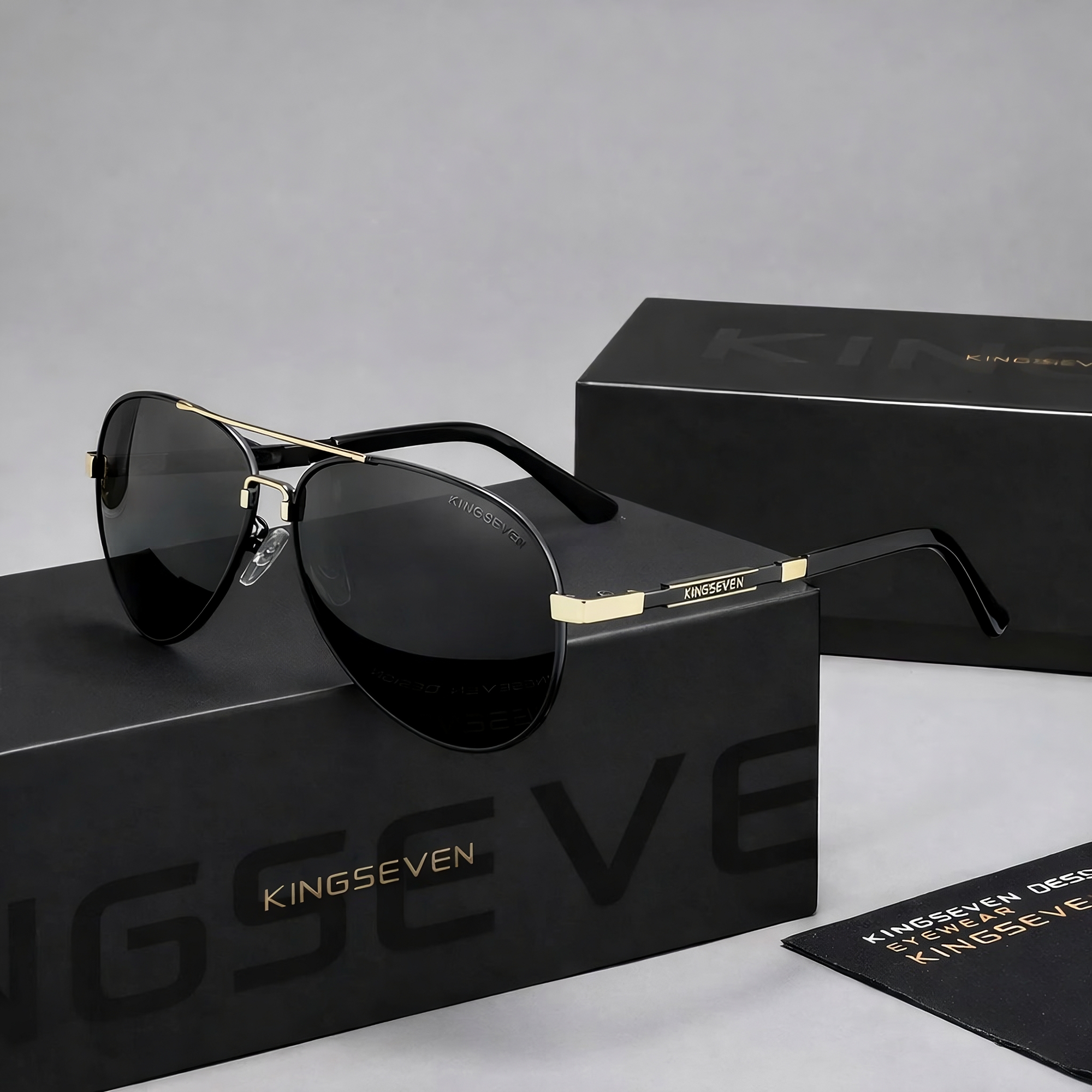 Солнцезащитные очки