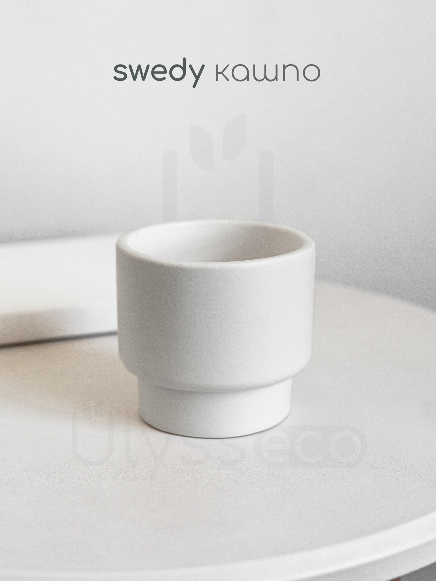 Маленькое кашпо в скандинавском стиле Swedy, белое, искусственный камень, лак, 8х8.5 см