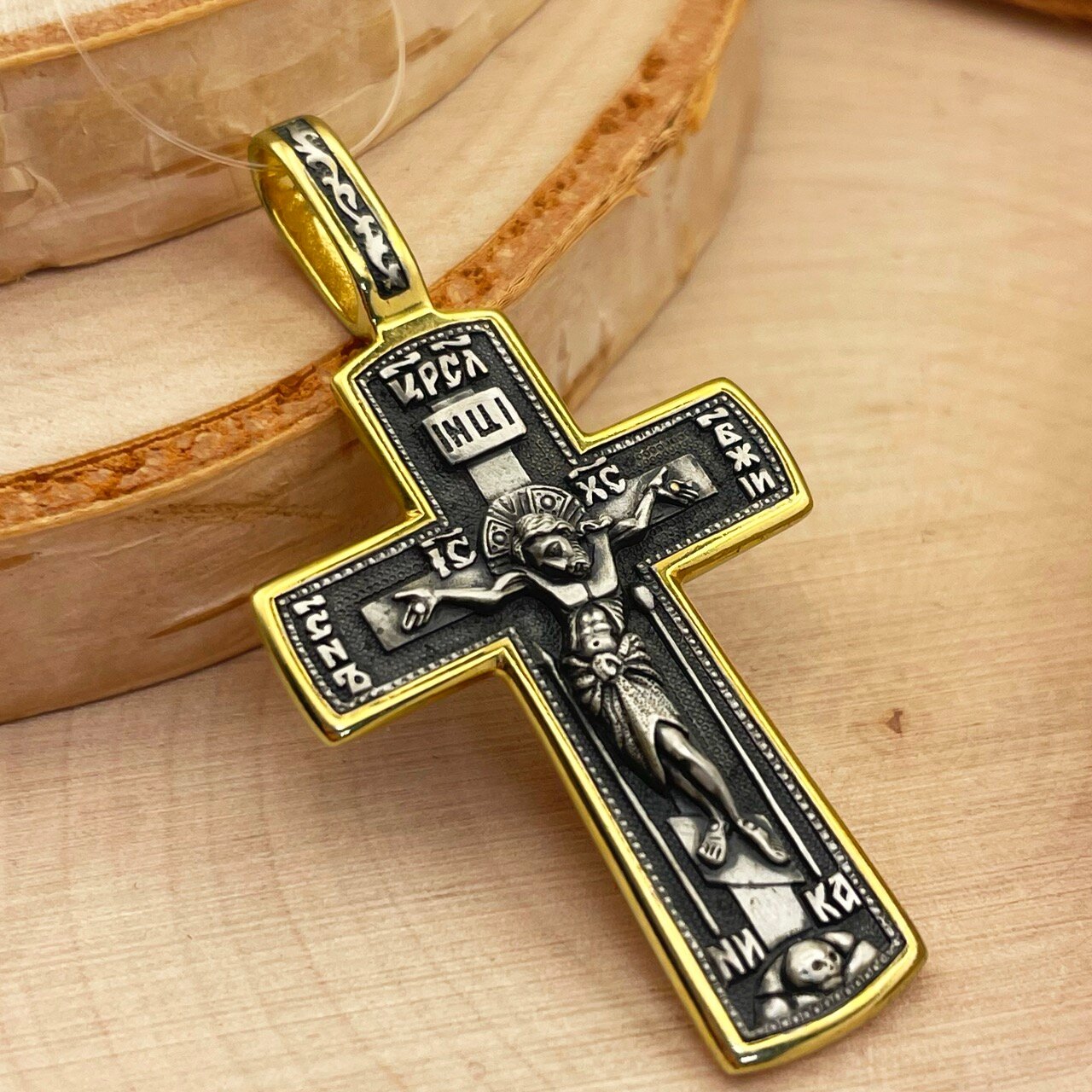 Крестик, серебро, 925 проба, золочение, чернение, оксидирование