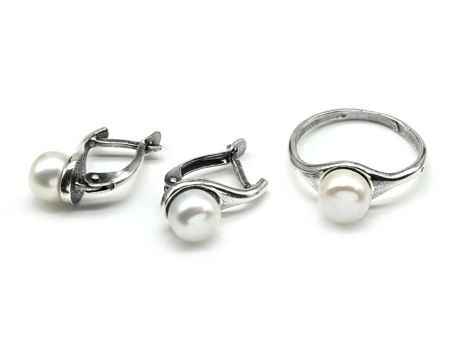 Комплект бижутерии: серьги, кольцо, жемчуг пресноводный