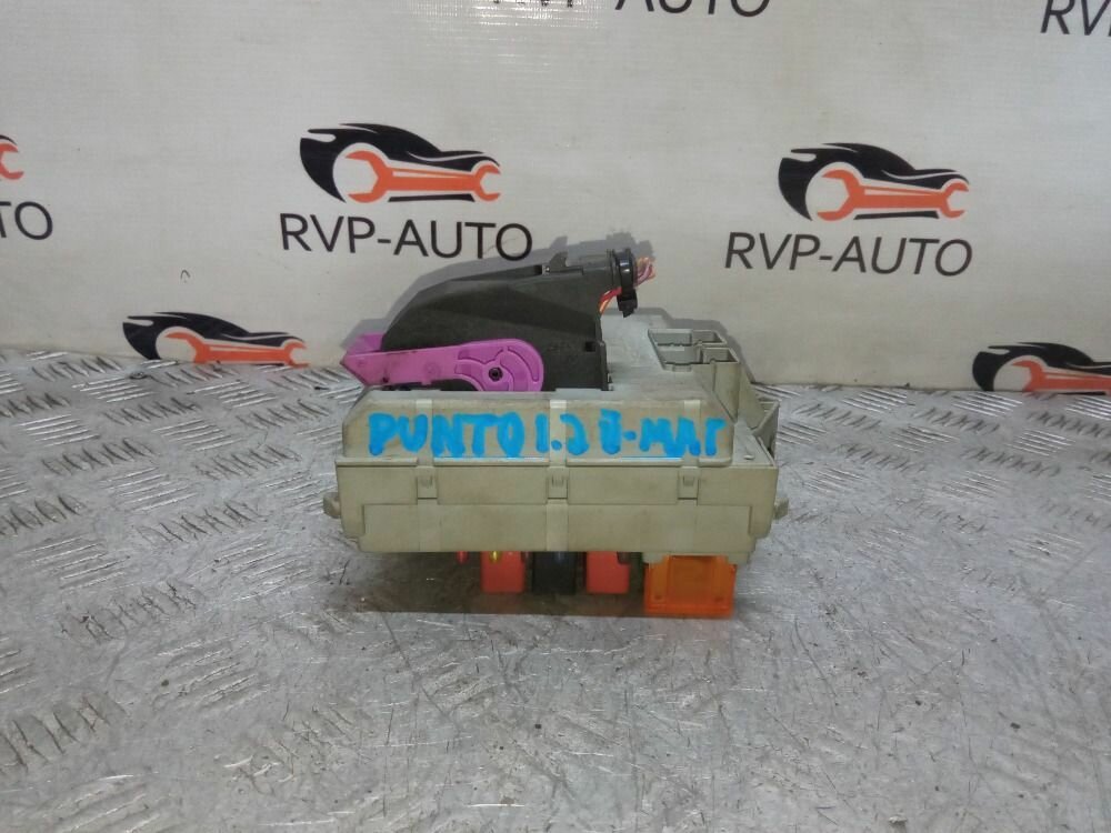 Блок предохранителей Fiat Punto 188 1.2 1999—2005