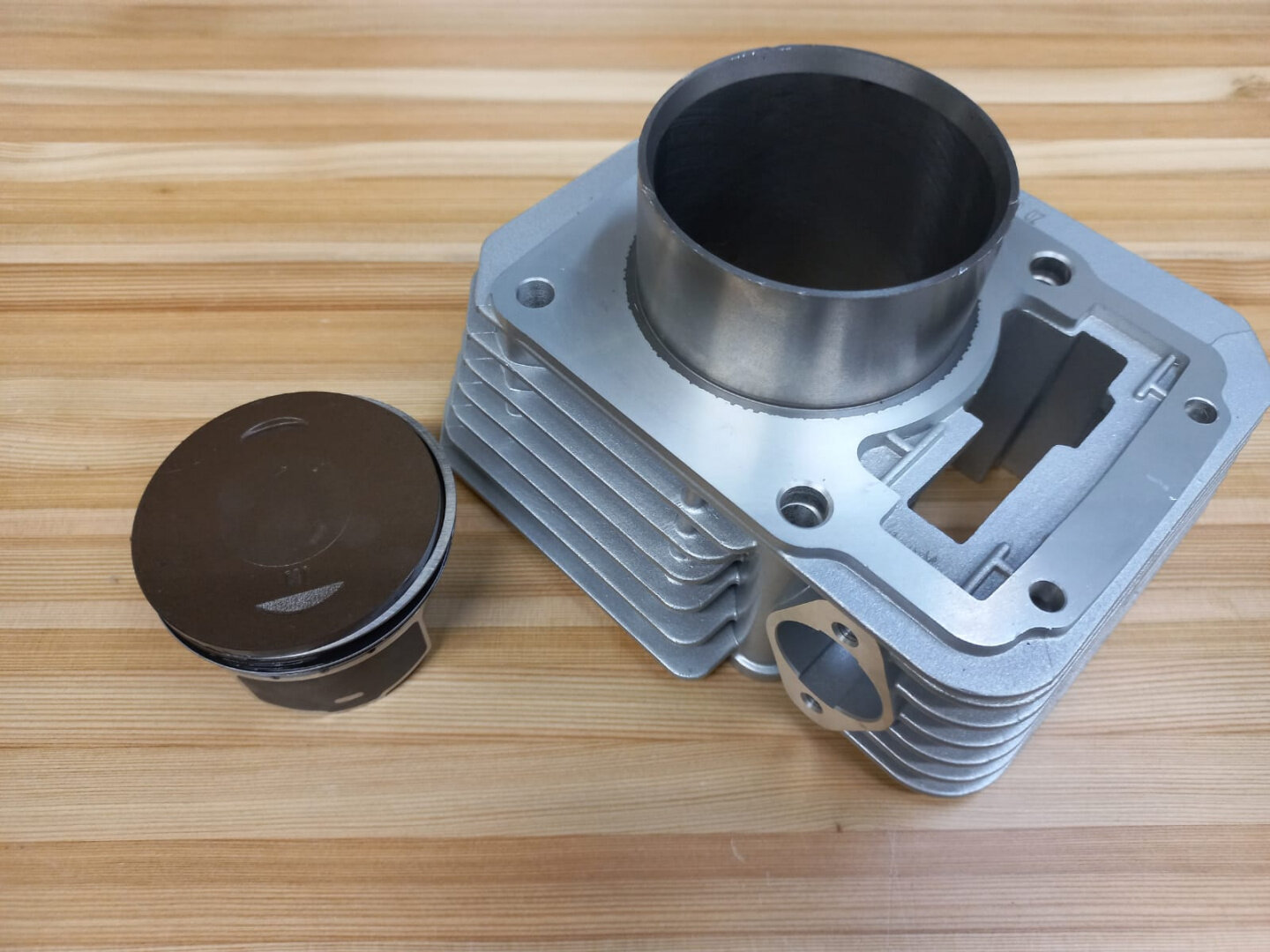 Цилиндр в сборе с поршнем CB250 см3 72мм Zongshen ZS 172FMM (палец 15мм)