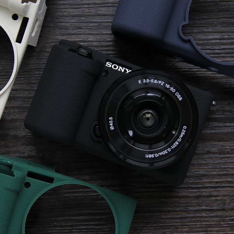 Силиконовый чехол для камеры Sony ZV-E10 в черном цвете - защищающий чехол для компактной зеркальной камеры
