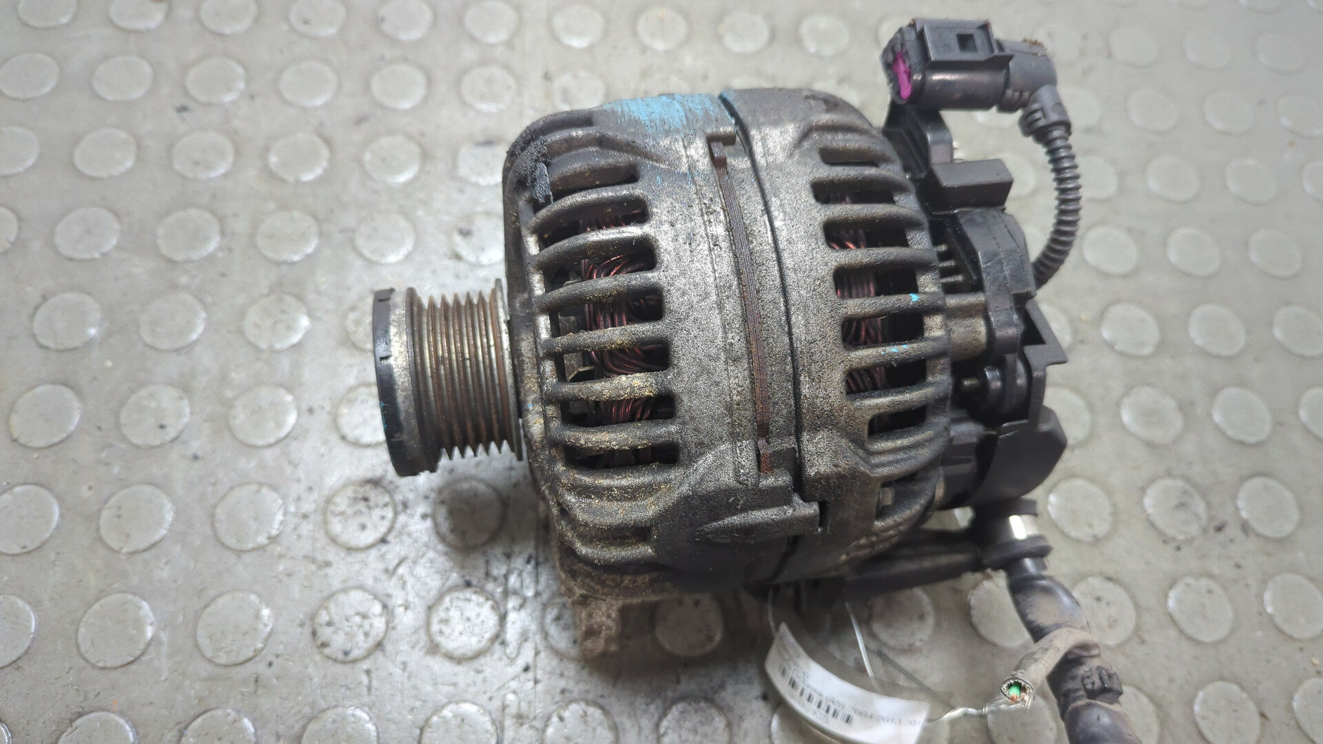 Генератор Skoda Octavia (A5) Б/У