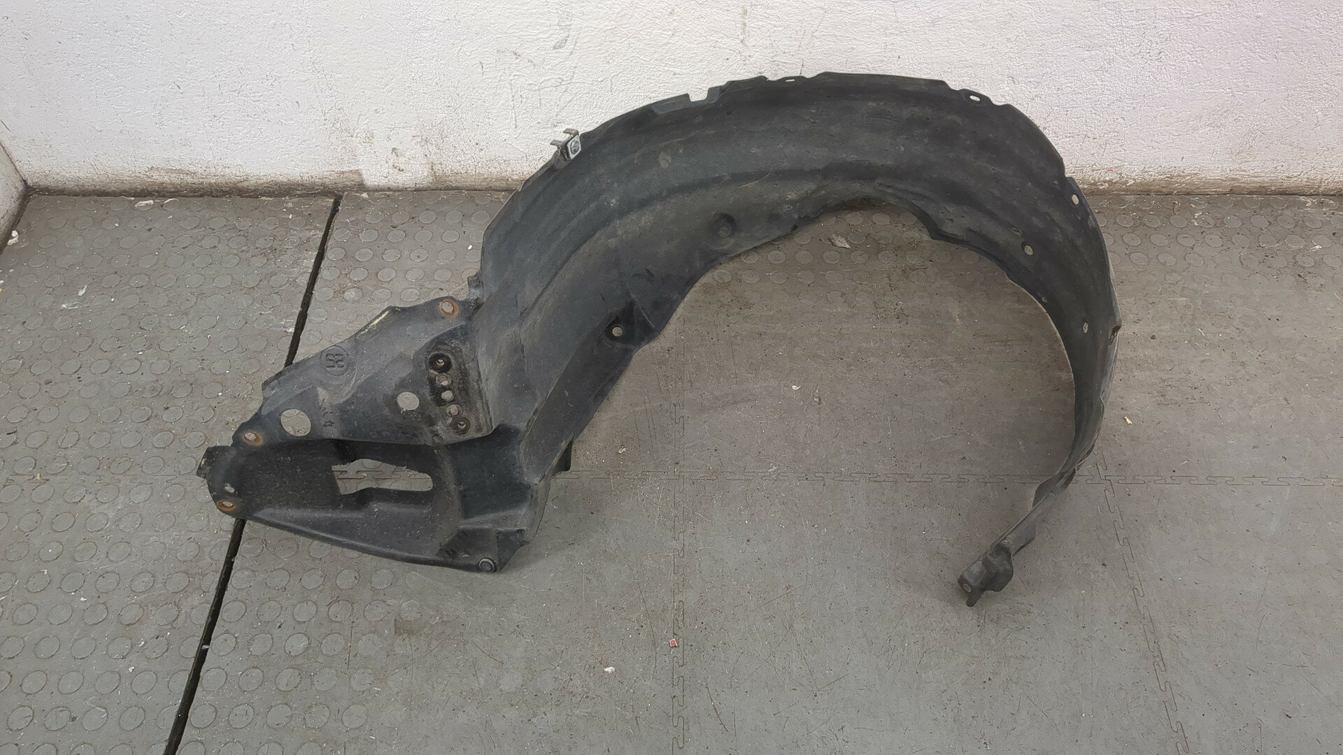 Защита арок (подкрылок) левая передняя Pontiac Vibe 2 Б/У