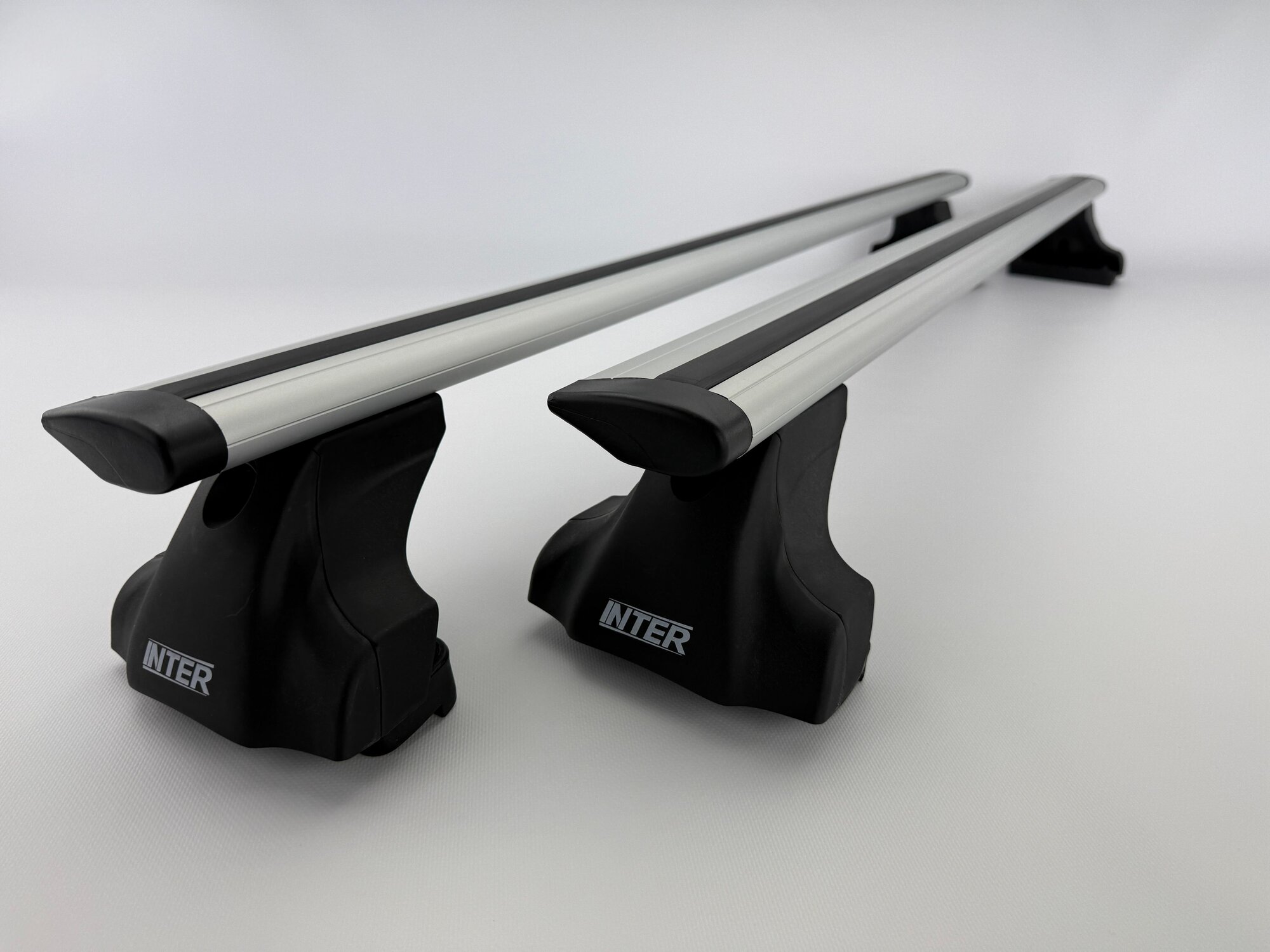 Багажник на крышу Мазда СХ 5 2011-2016 Mazda CX-5 I, Крепление Inter Spectr в штатные места автомобиля с крыловидными серебристыми попереченами