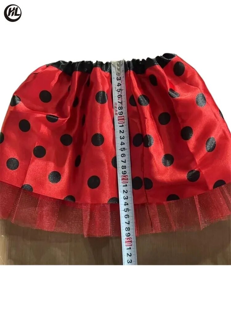 Насекомые-аксессуары: сумка, карнавальные очки, волшебная палочка, ободок.