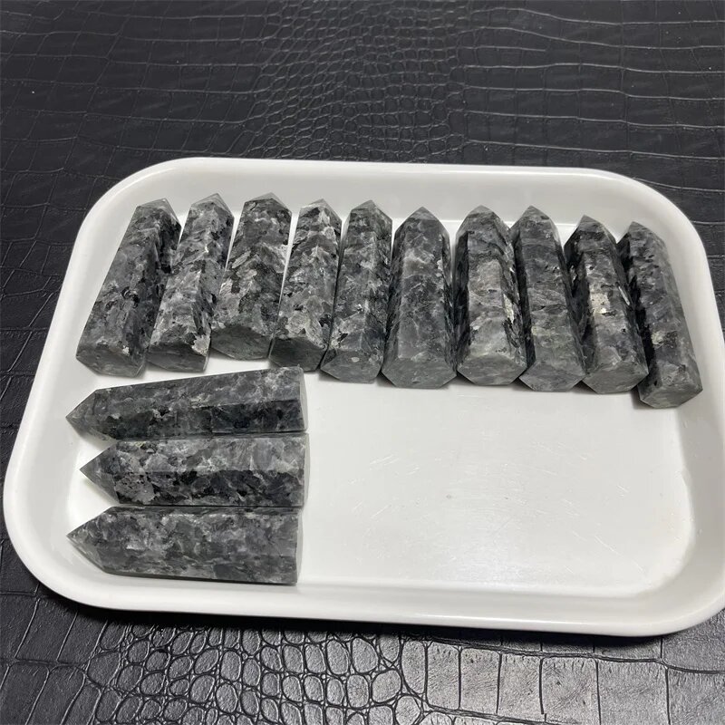 Кристаллы спектролит ларвикит для декора