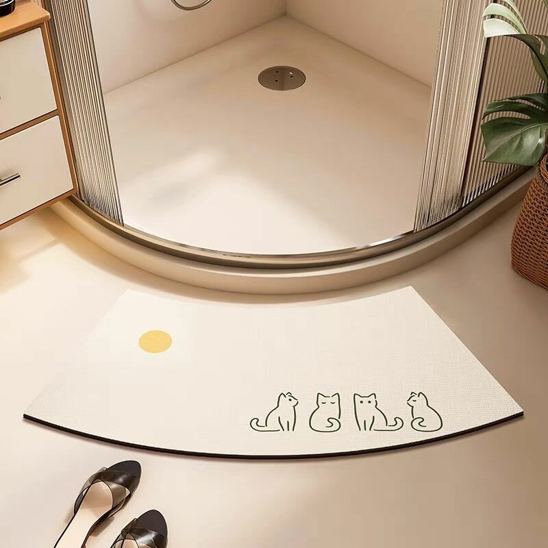 Изогнутый коврик для ванной, нескользящий, с сильным водопоглощением, ковер для душевой, веерообразный полукруглый коврик из диатомитовой земли, быстро сохнущий коврик для ног
