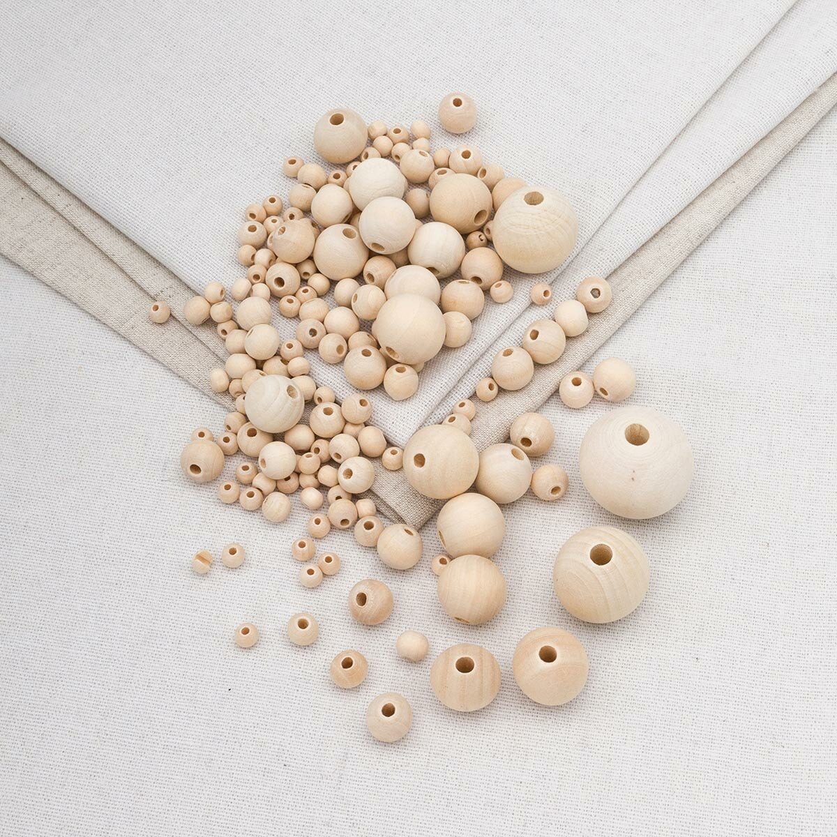 Набор круглых деревянных неокрашенных бусин, 6-30 мм, 168 (+/- 6) шт, Astra&Craft
