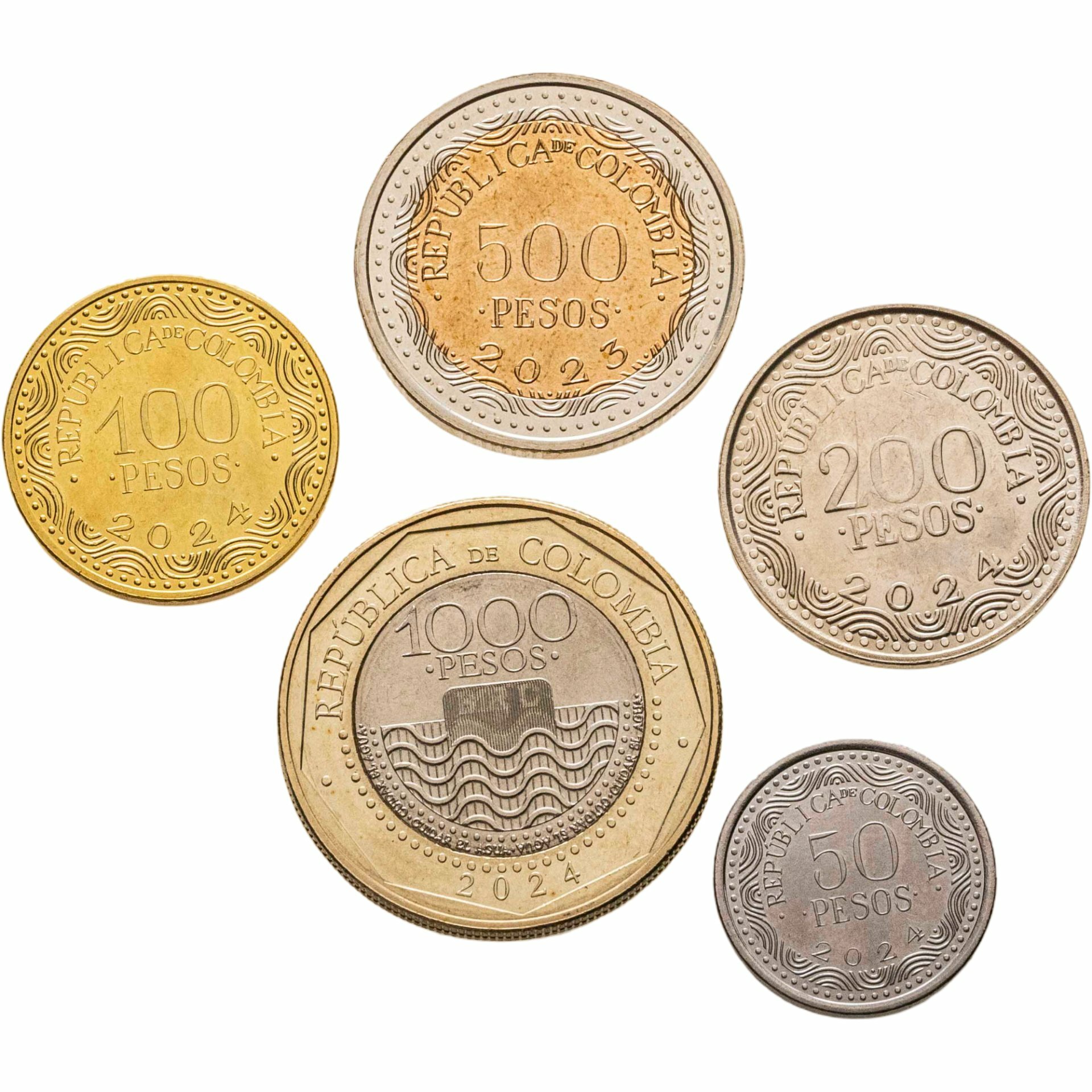 Колумбия, комплект из 5-ти монет 50, 100, 200, 500 и 1000 песо 2023-2024, разные, в сохранности AU-UNC