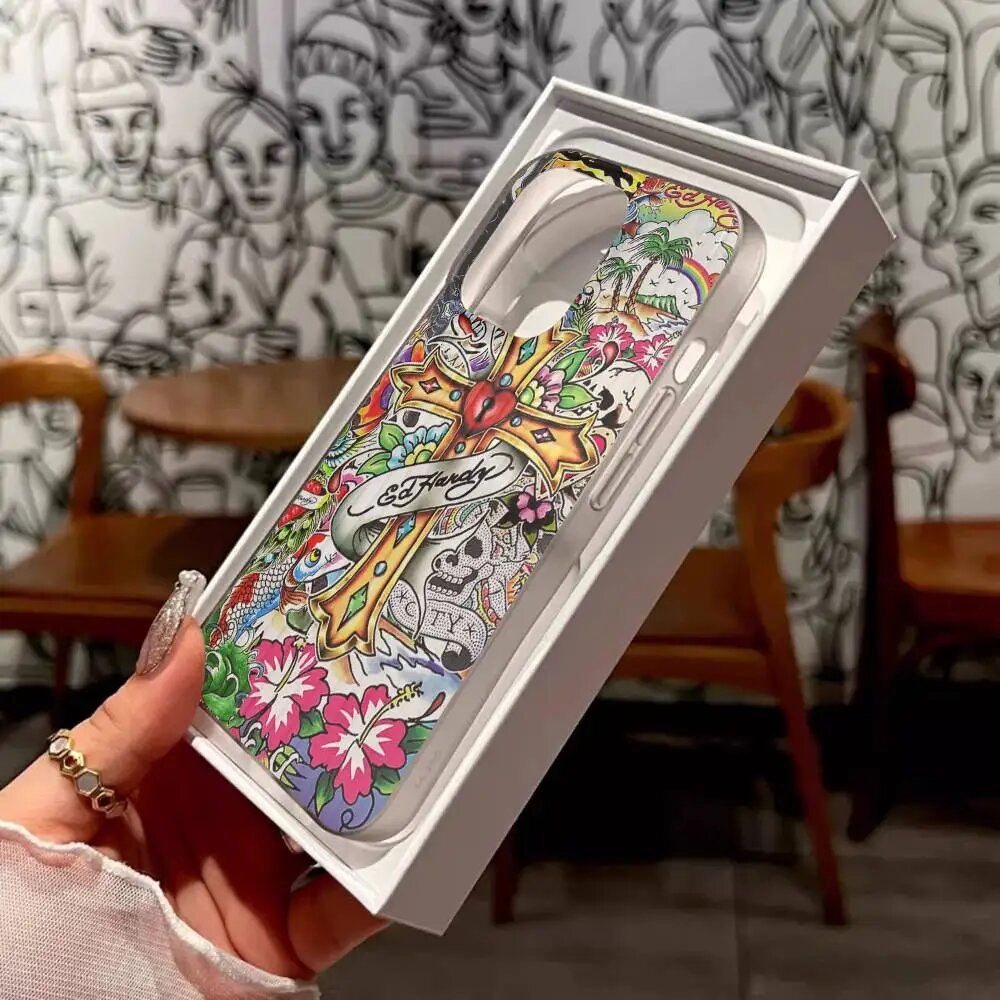 Чехол для iPhone 17 Pro E-Ed Hardy, цвет z6