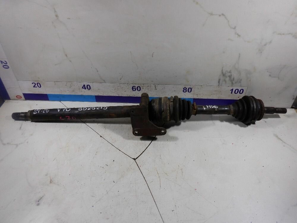 Полуось передняя правая Volvo V70 8111303