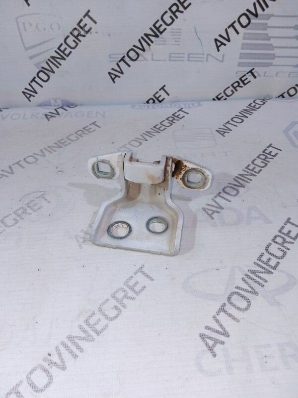 Петля двери передняя левая Лада Ларгус 1 Б/У с пробегом