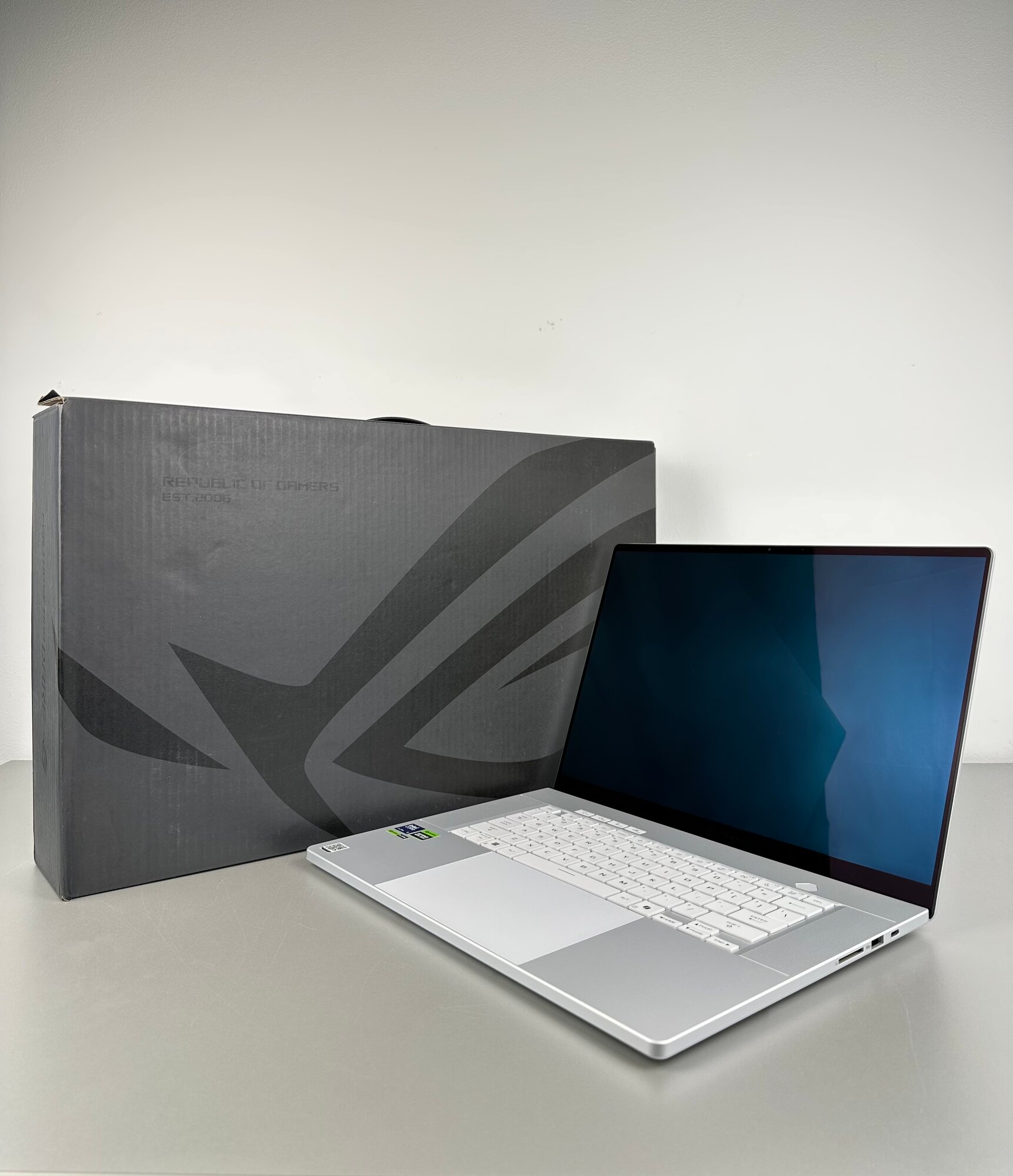 Ноутбук Asus ROG Zephyrus G16 2025 / Ryzen AI 7 350, 32GB, 1TB, RTX5060, OLED