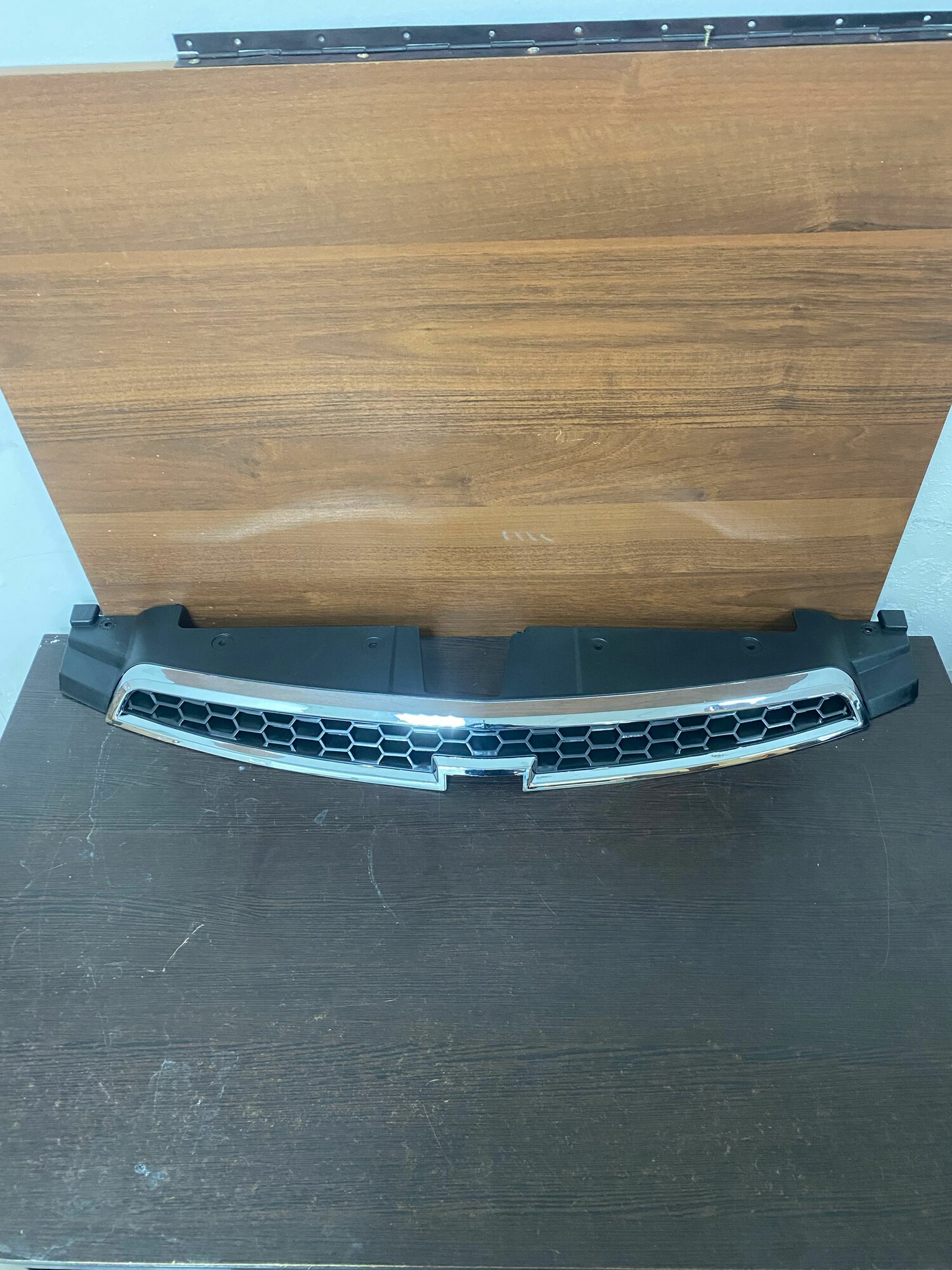 Решетка радиатора верхняя chevrolet cruze J300