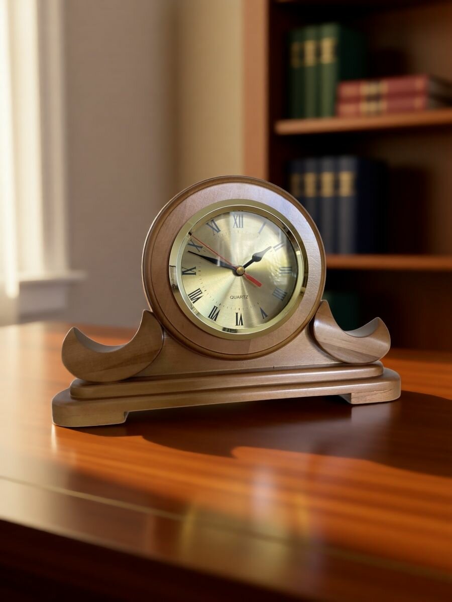 Часы "Классика" каминные кварцевые корпус из массива дерева легко тонированный корус