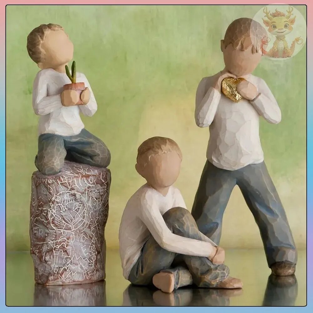 Статуэтка Willow tree Золотое сердце (Heart of Gold) 14 см Статуэтка мальчика с сердцем