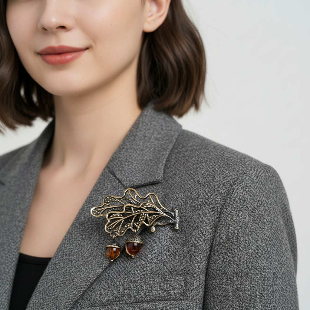 Брошь, янтарь