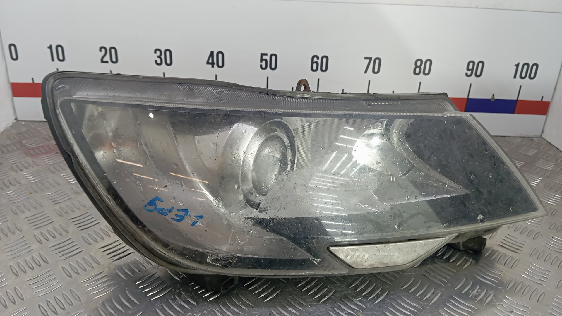 Фара правая SKODA SUPERB 2, Номер 3T2941016F