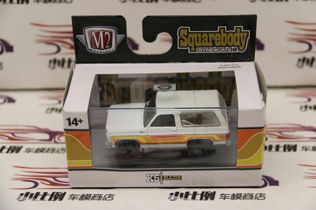 M2 Machines 1:64, литой автомобиль, модель машинки(1974 Chevrolet K5 Blazer)
