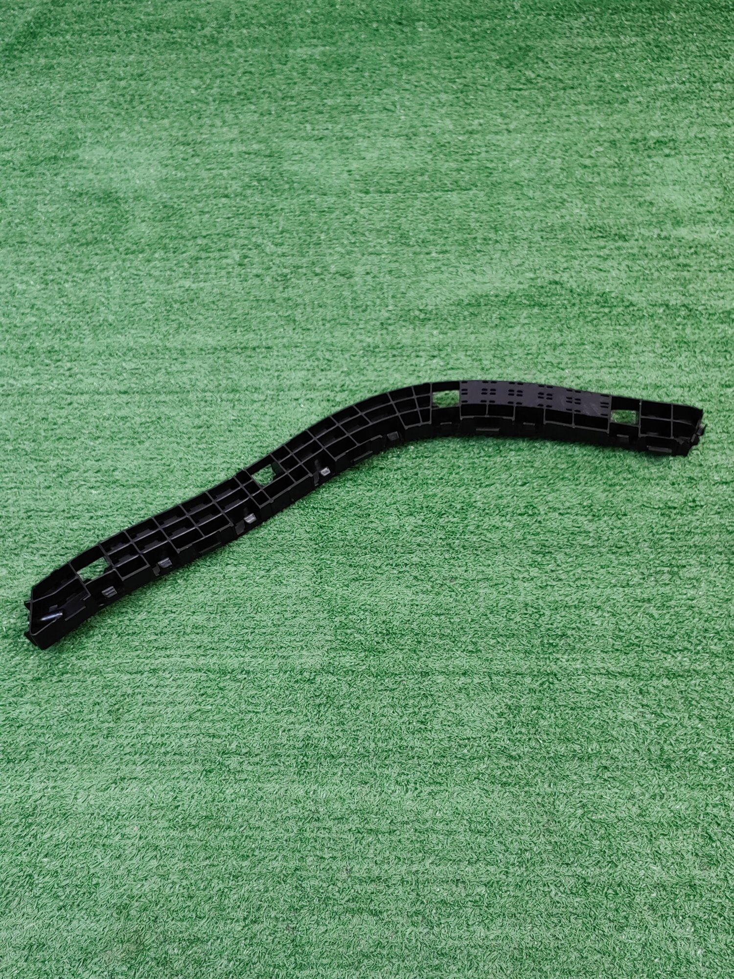 HAVAL Кронштейн заднего бампера правый Haval H6 2804302XKZ16A.
