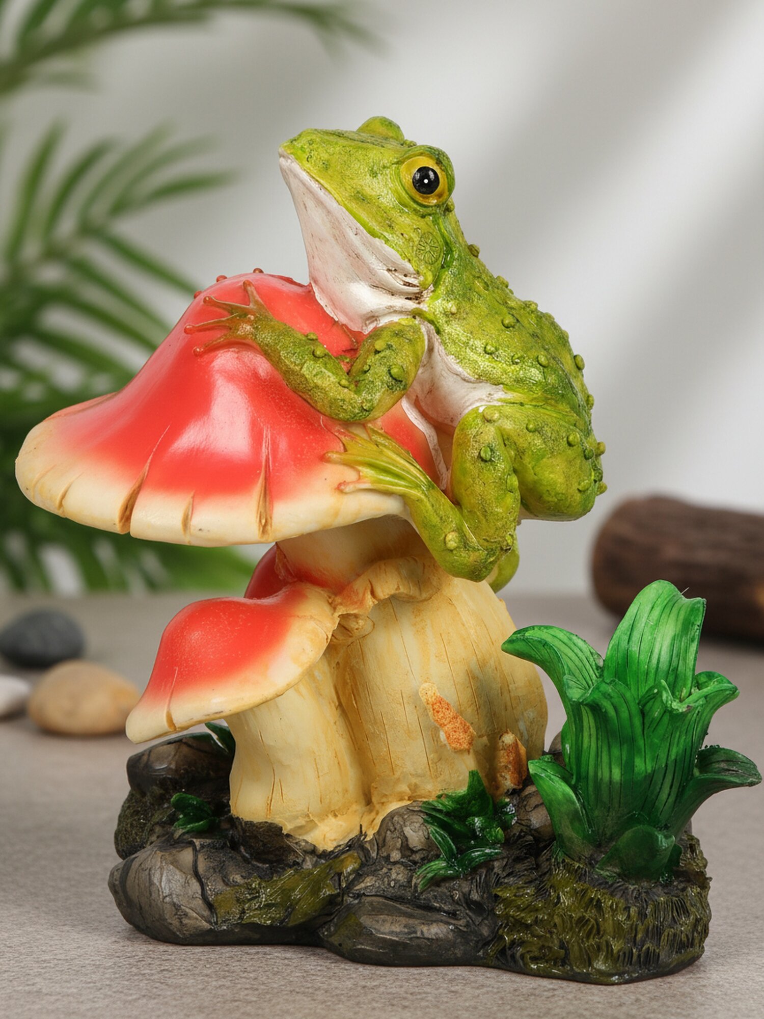 Садовая фигурка Лягушка с грибочком, 25х20х28 см, декоративная статуэтка из полистоуна для дачи и сада, Y4-11214