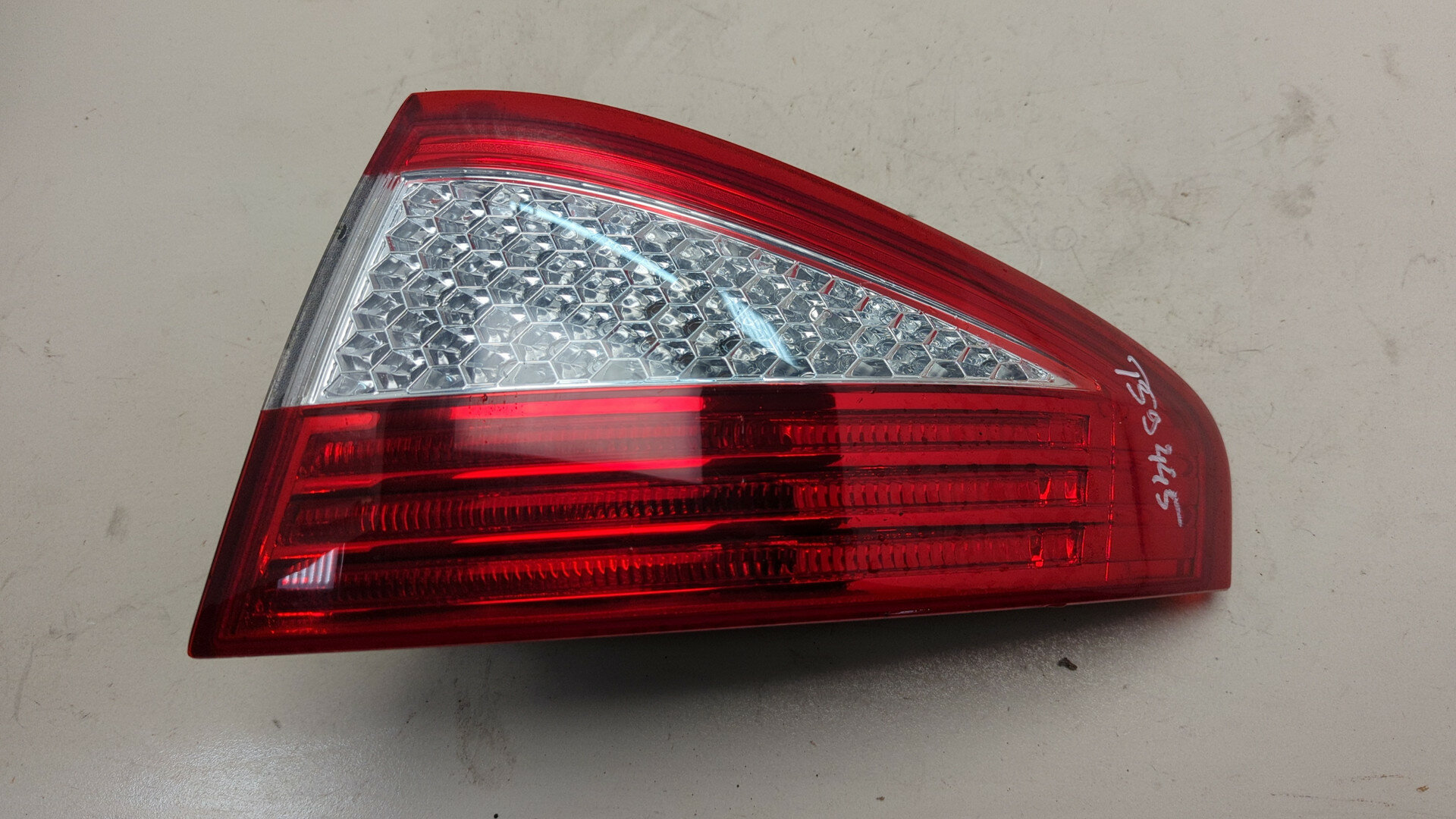 Фонарь (задний) правый Ford Mondeo 4 Б/У