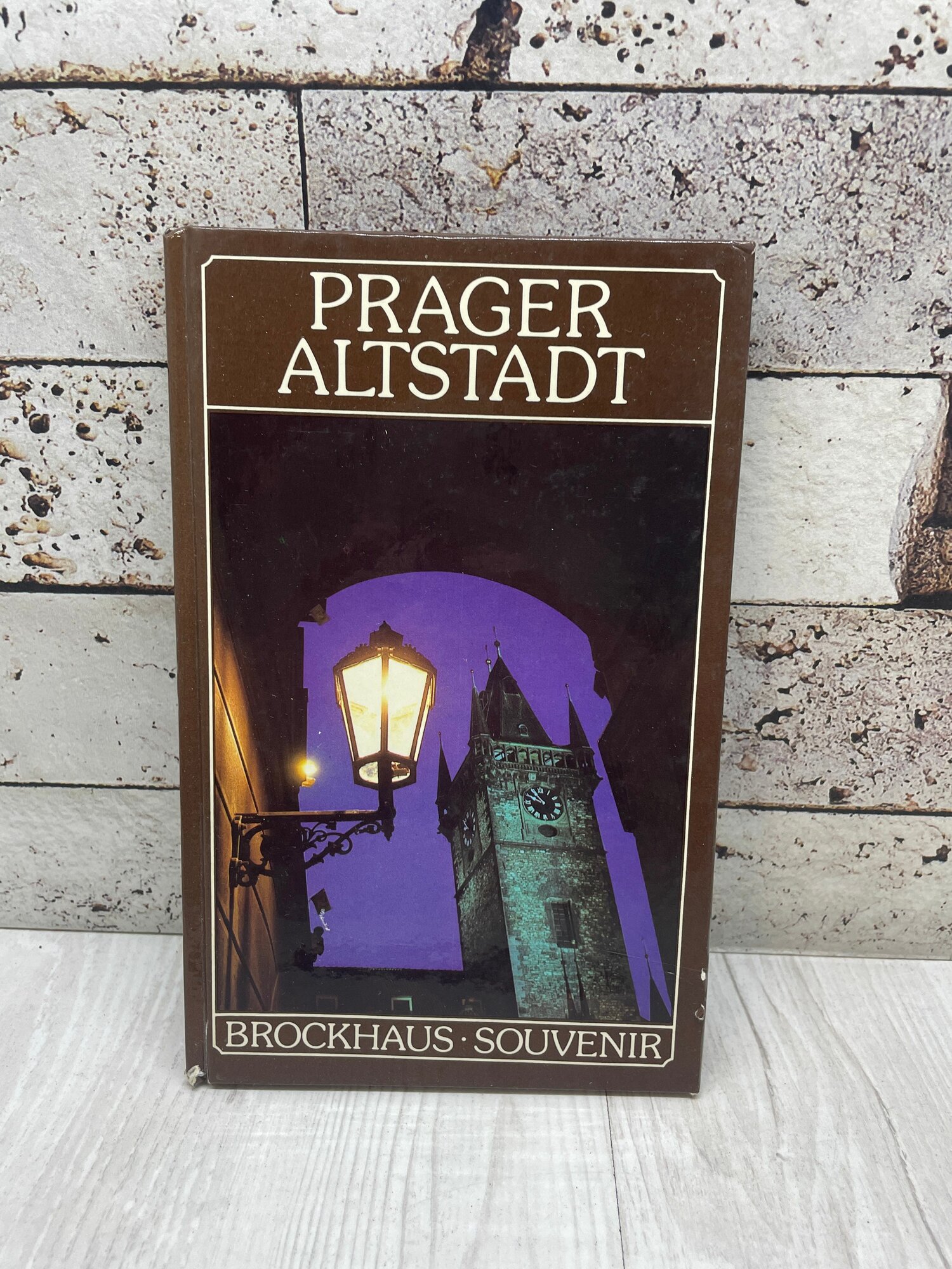 Prager Altstadt Brockhause Verlag Leipzig 1985 г