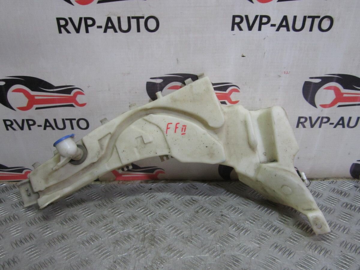 Бачок омывателя лобового стекла Ford Focus 2 04-11 4M51-13K163