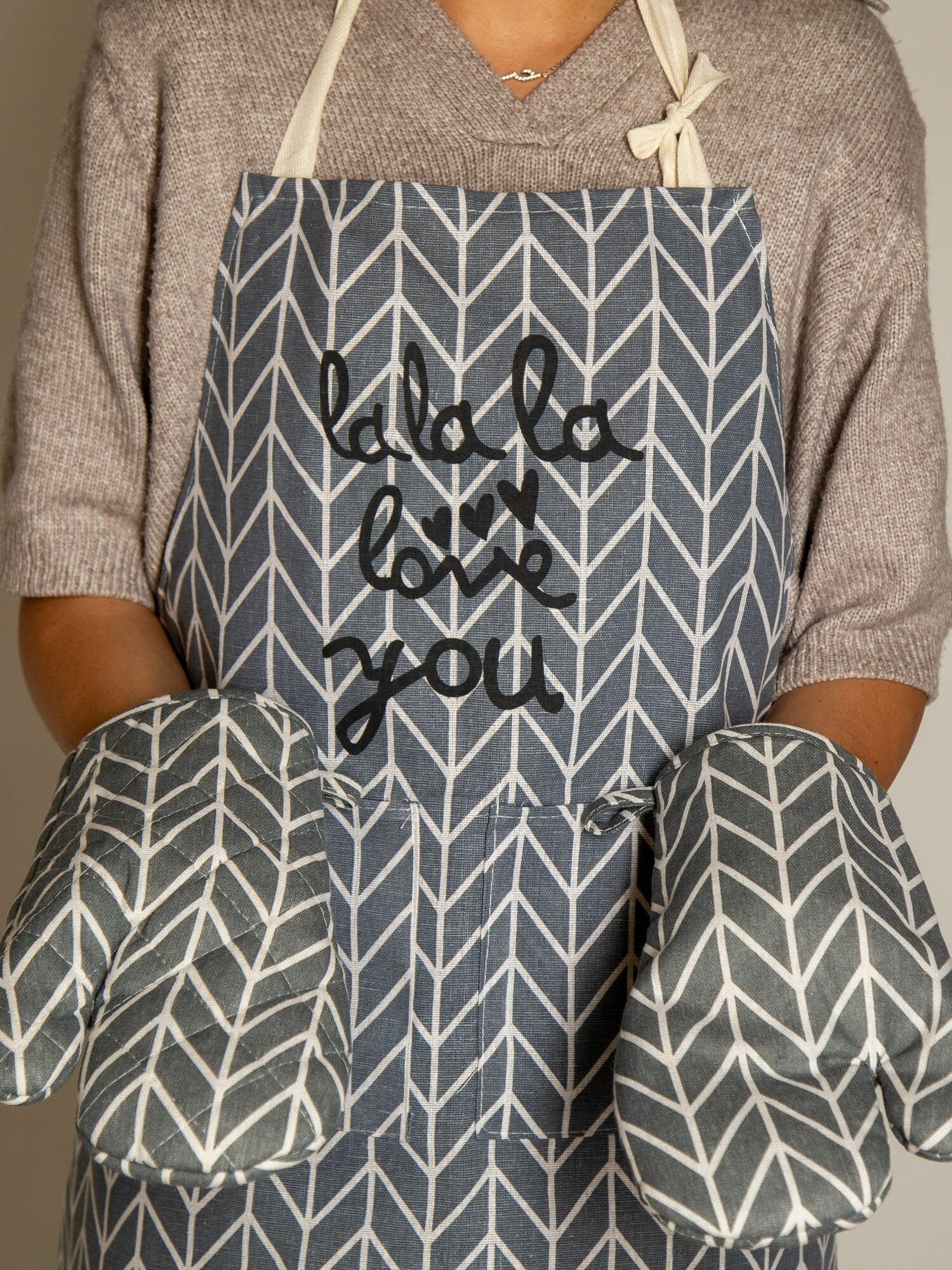 Набор 3 предмета: 1шт фартук для кухни и 2 шт хлопковые прихватки - варежки, для горячего и гриля