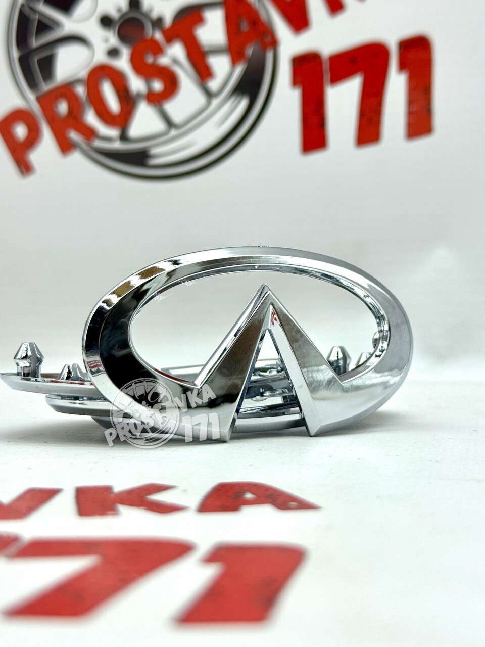 4шт Infiniti 76/39/7 (2 ножки) (CHR) логотипы для колпачков диска