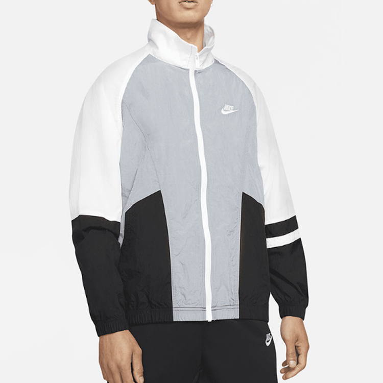 Куртка NIKE, размер S — фото 1