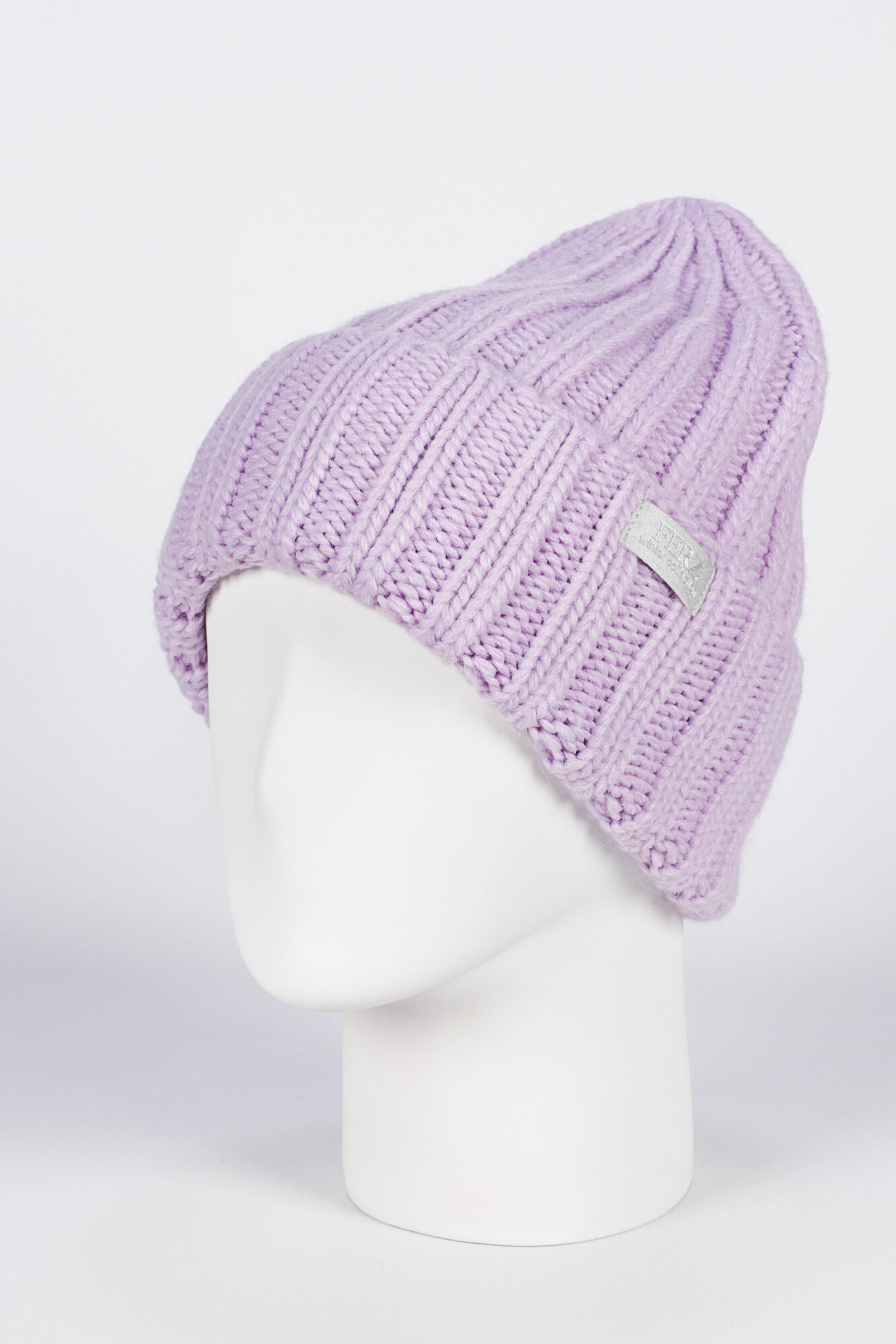 Шапка-бини для женщин